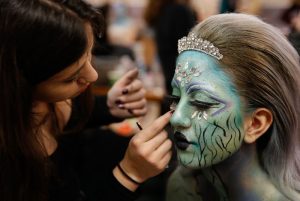 ¿Qué es cosplay y en qué se diferencia de un disfraz?